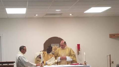 Holy Cross Catholic Church